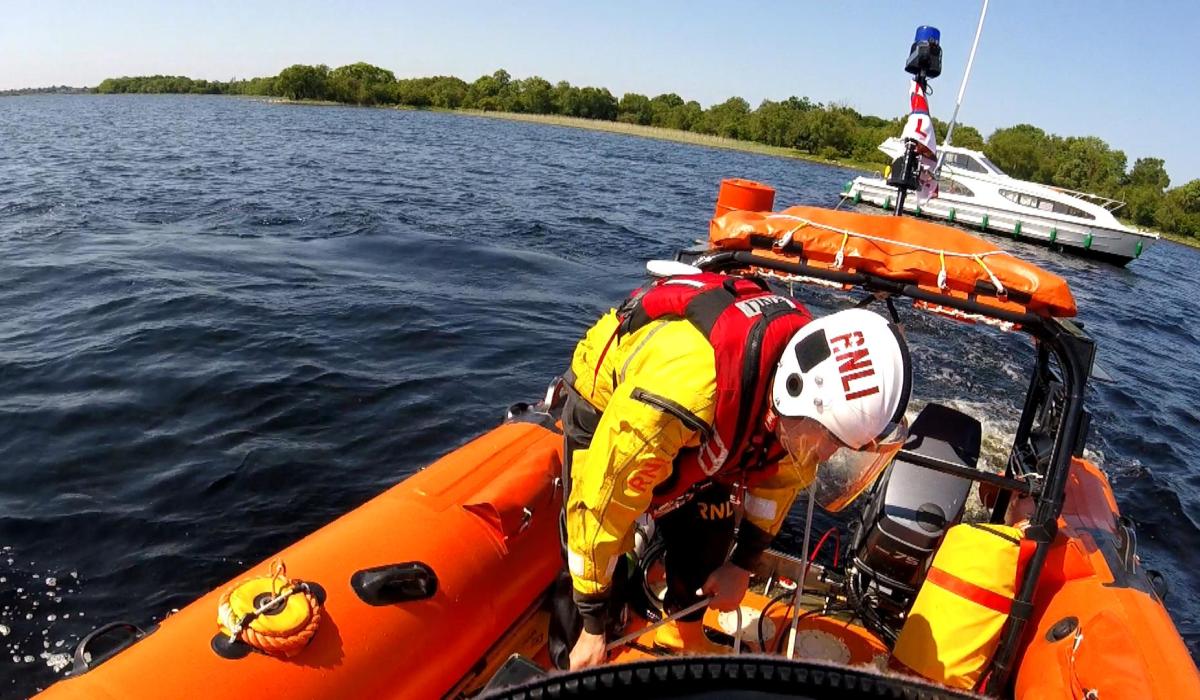 Lough Ree RNLI rescue four tourists from boat stuck on rocks - Longford ...