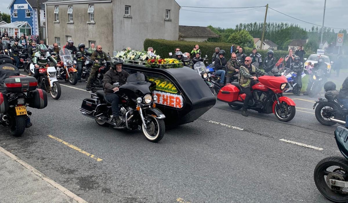 'Seanie was loved by everyone': Huge crowds pay final respects to ...