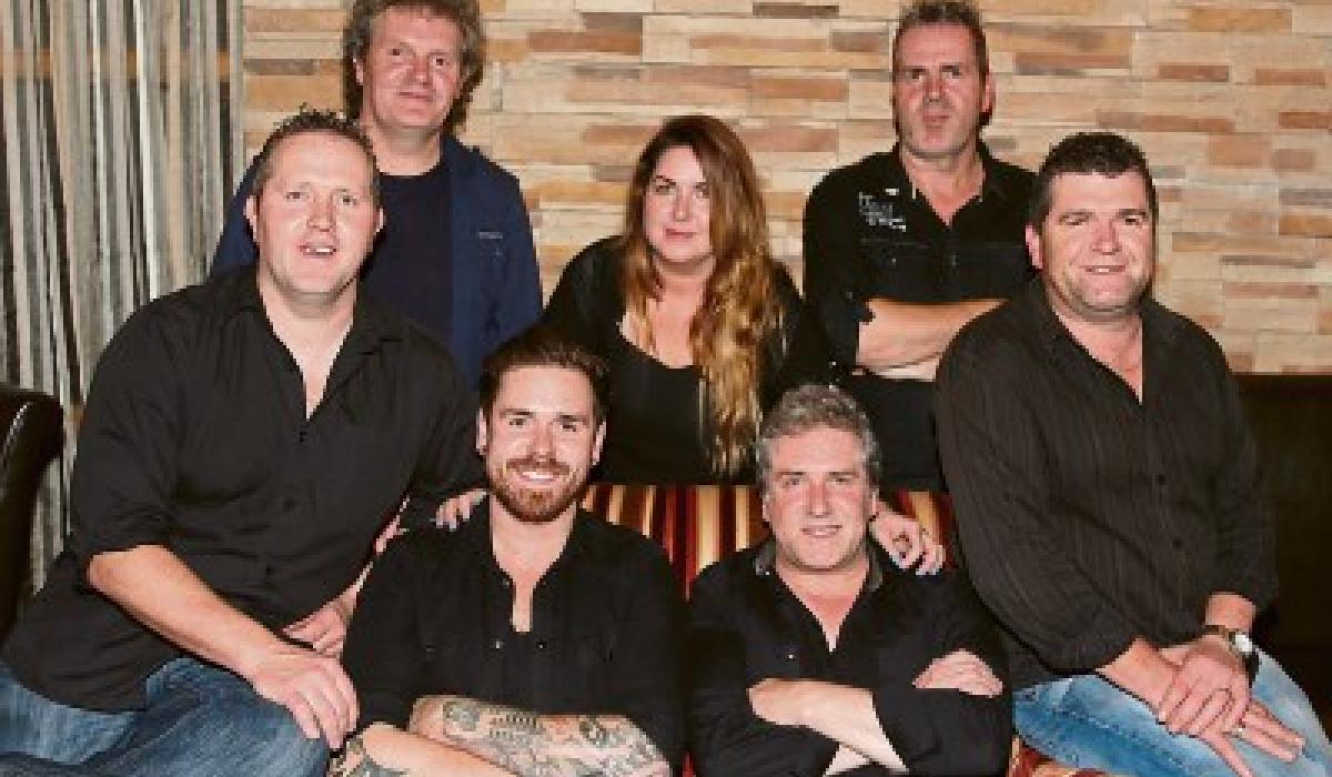 Aine Crehan joins Sheerin Family in Ballymahon gig - Longford Live