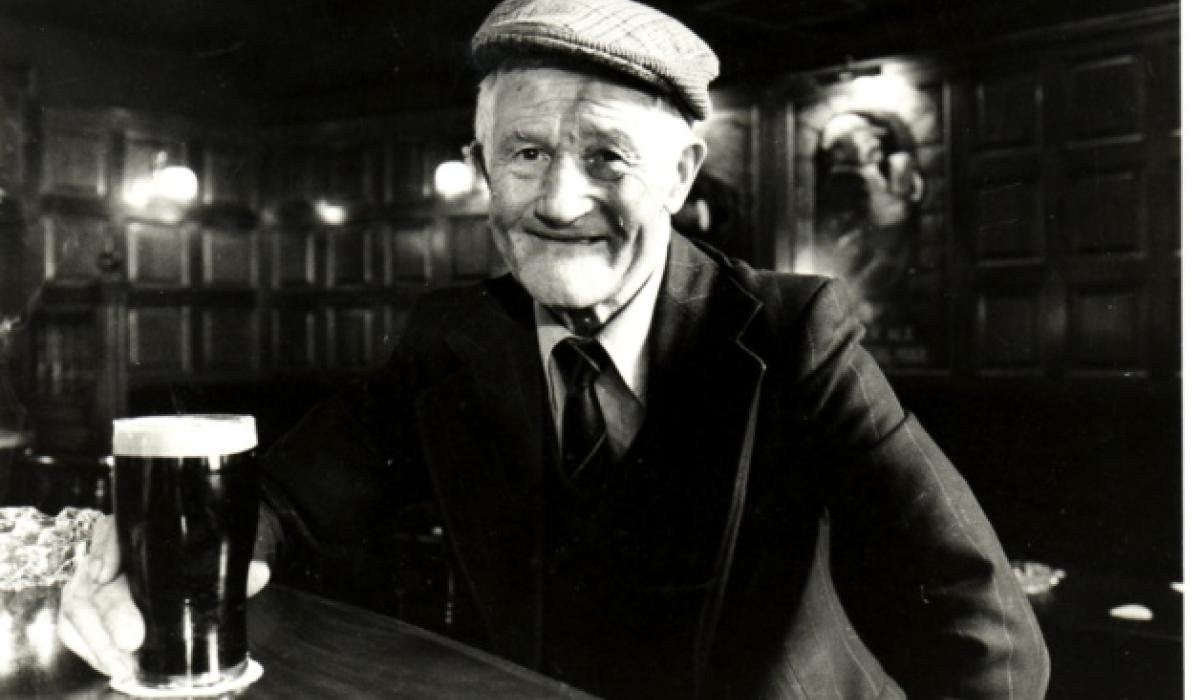 Longford Auld Fellahs bid a fond farewell to PV Fallon’s Bar - Longford ...