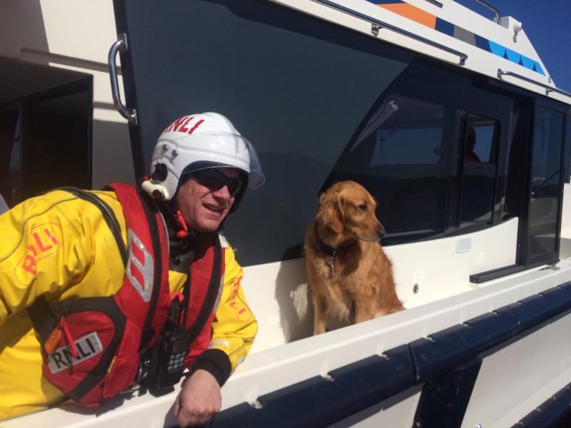 Lough Ree RNLI assist four people and their dog aboard grounded 40ft ...