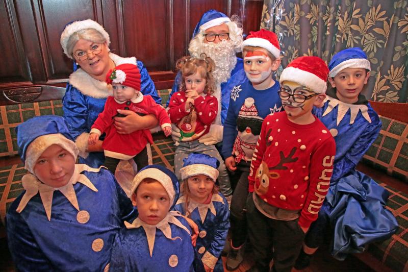 Crowds in Longford left in awe as 'Operation Blue Light Santa' returns ...