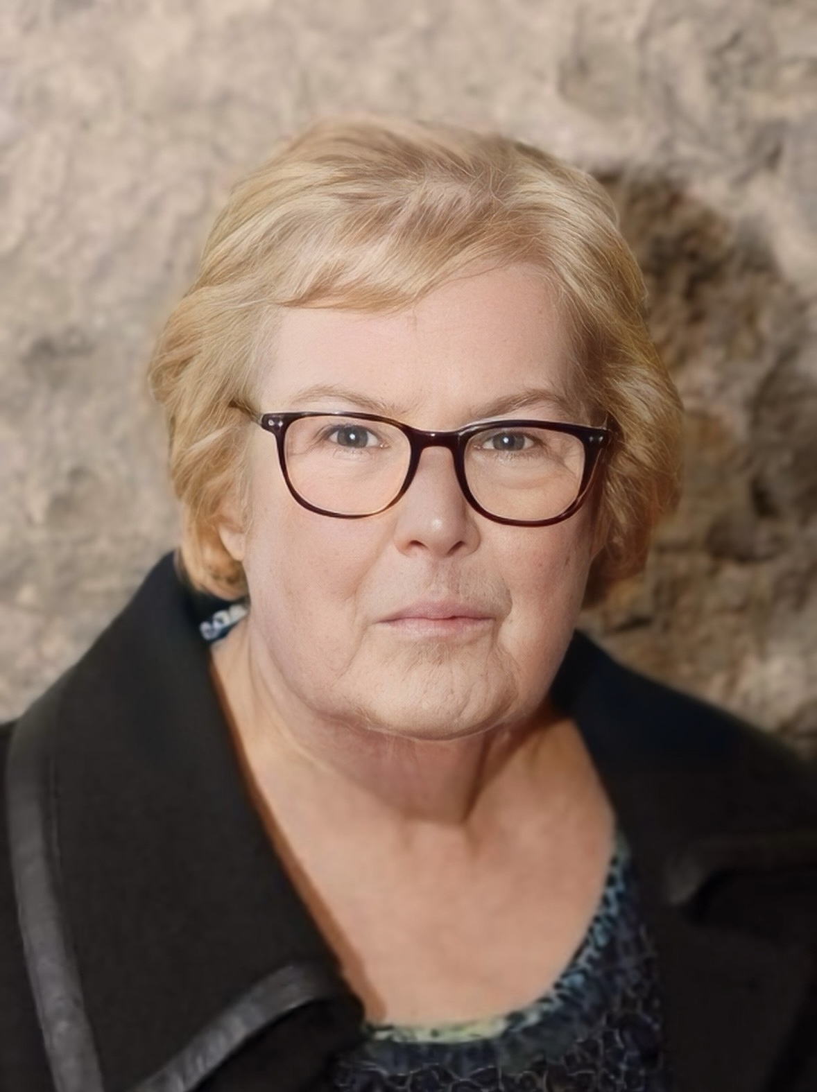 Longford community mourns passing of devoted family lady who was ...